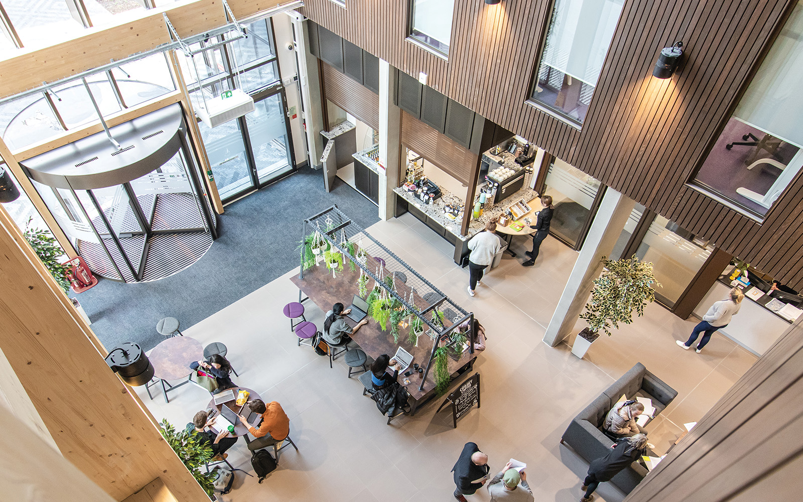 Relic Cloud | Resimercial Table for collaboration