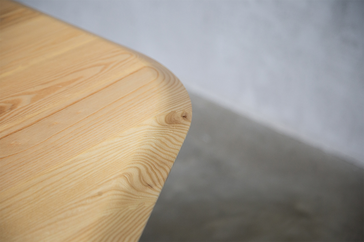 Isle Ash Table | Collaboration Tables | Frovi