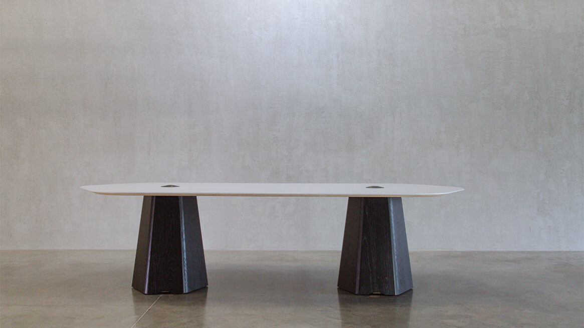 Isle Ash Table | Collaboration Tables | Frovi