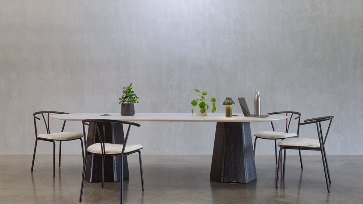 Isle Ash Table | Collaboration Tables | Frovi