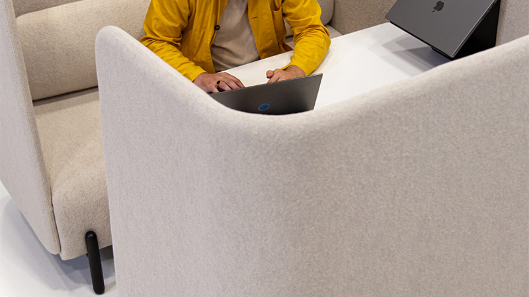 Sail High Back Seating & Booth | Booths | Frovi