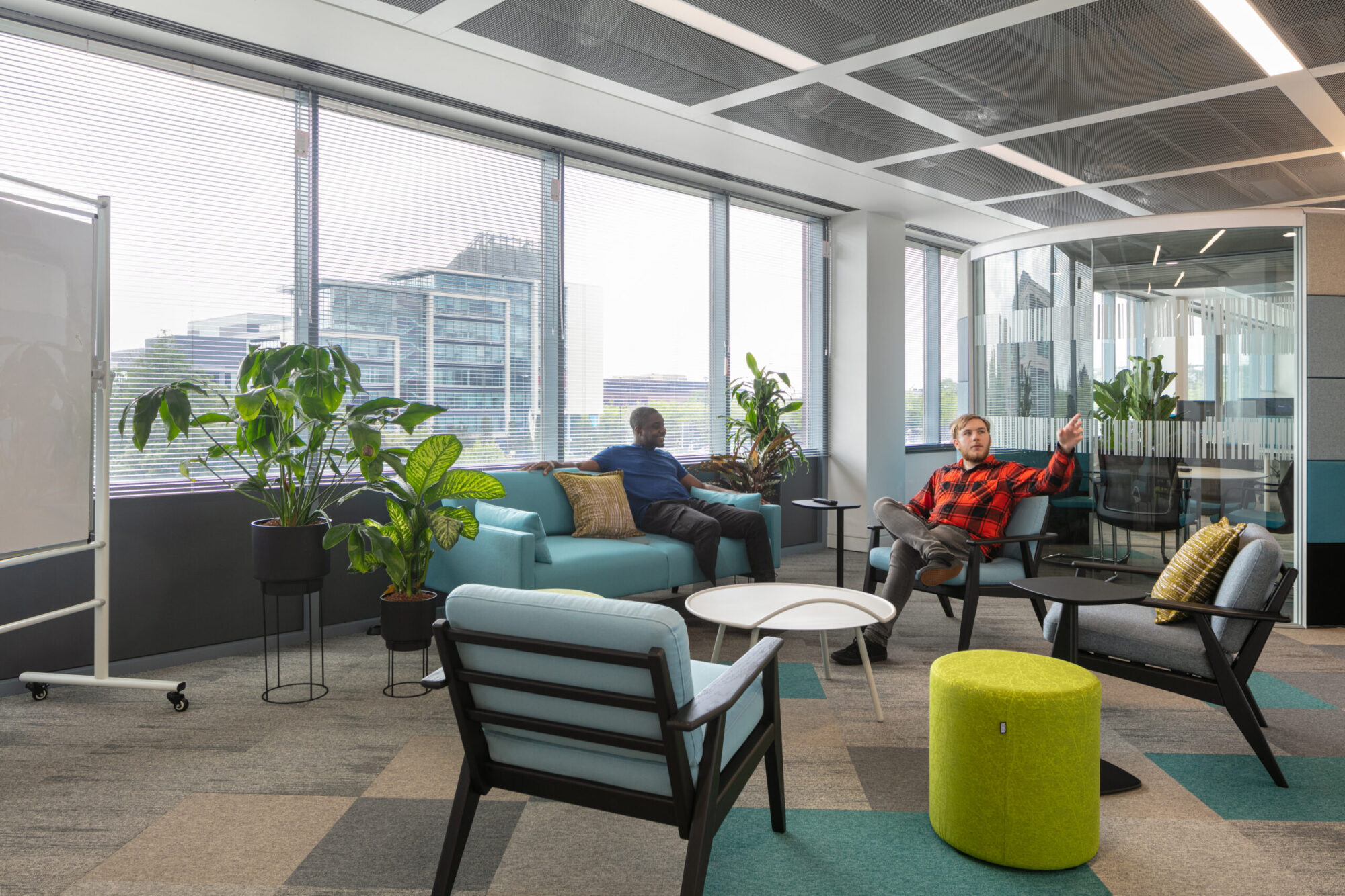 Allianz - TSK | Office Furniture Projects | Frovi