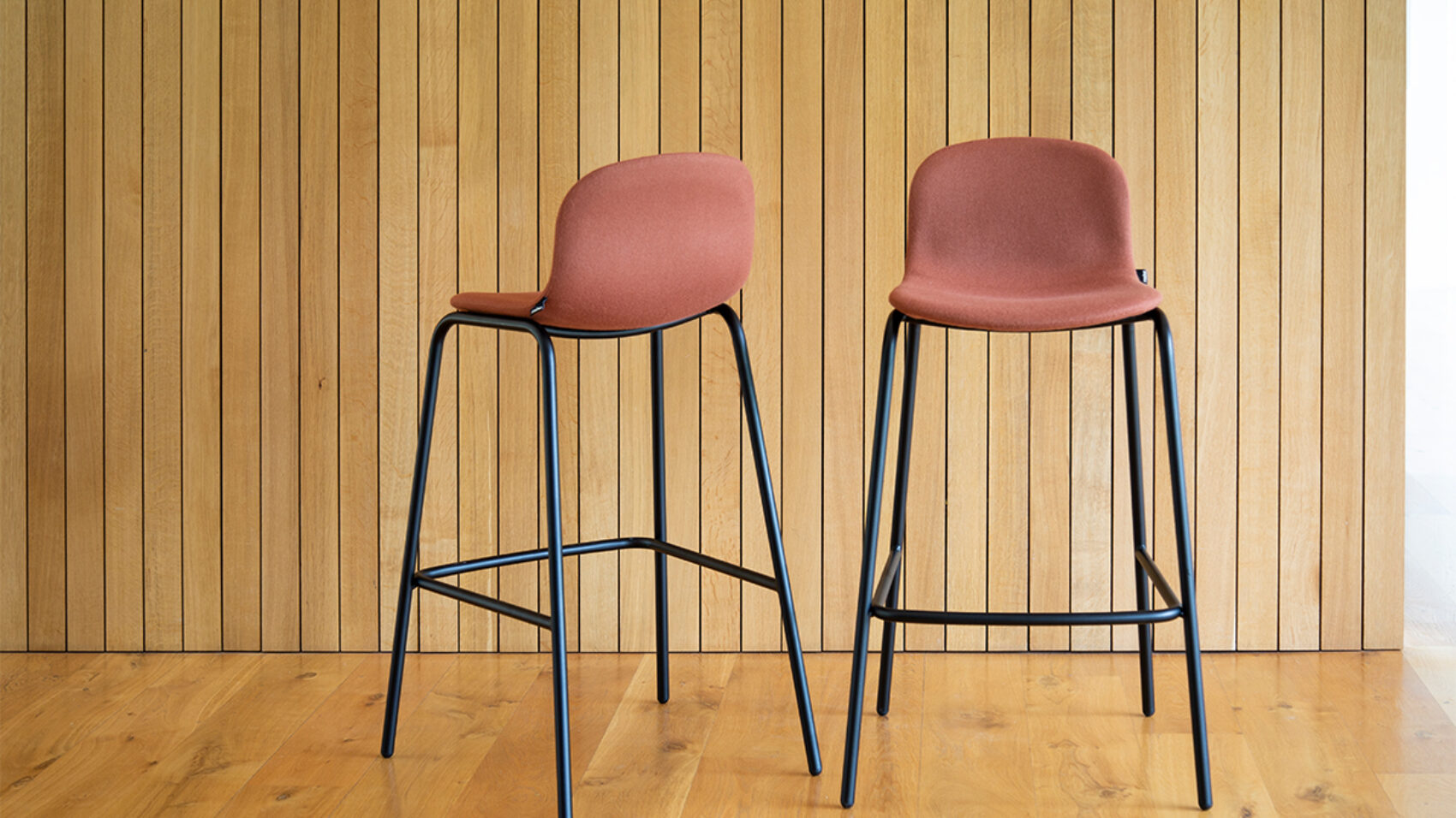 Blume Chair & Stool | Chairs & Stools | Frovi