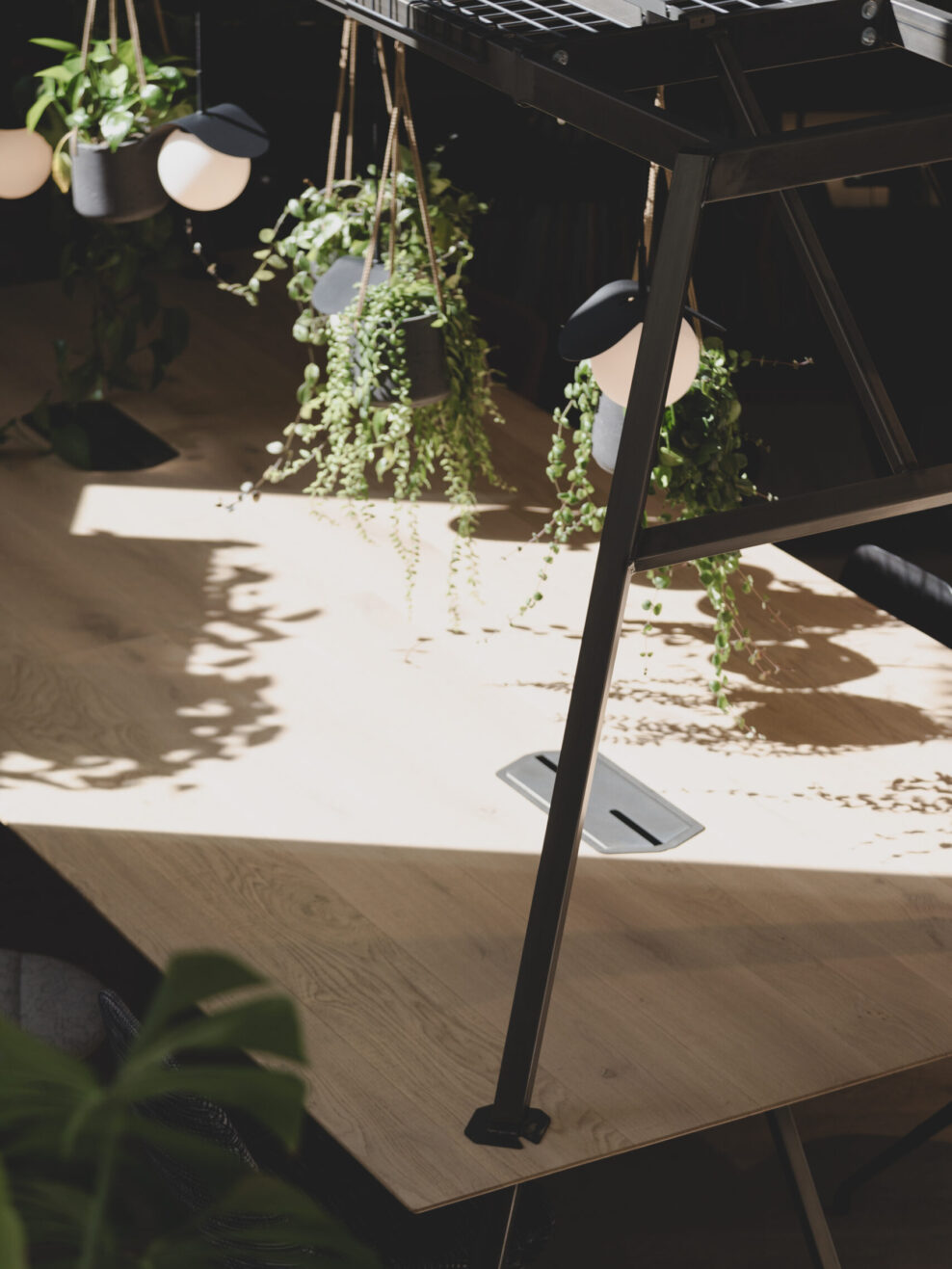 Relic Cloud | Office Collaboration Table | Frovi Designs