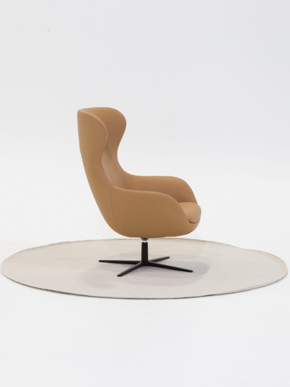 Ilk Office Armchair | Soft Seating | Frovi