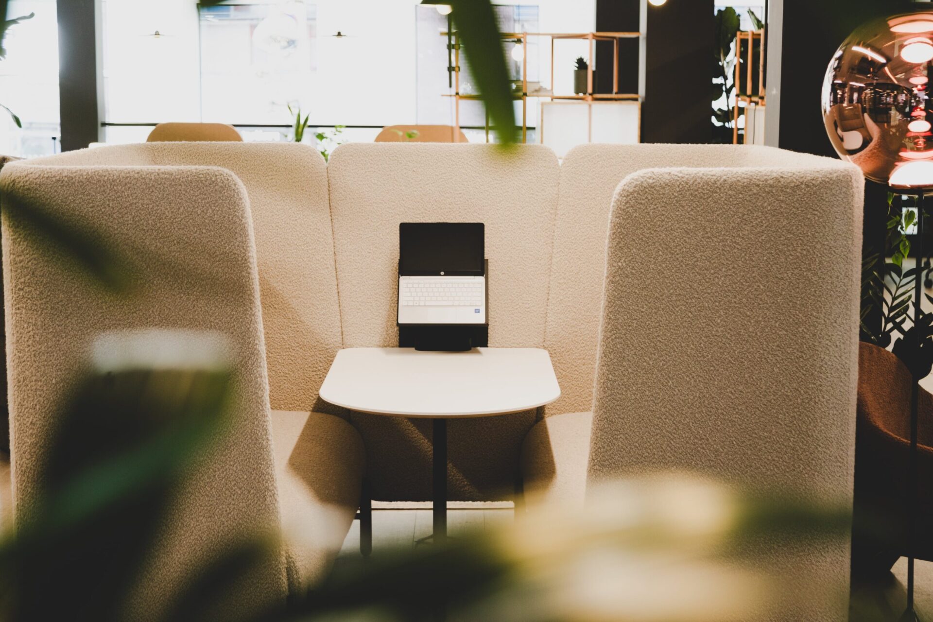 Designers Of Distinctive Commercial Furniture | Frovi