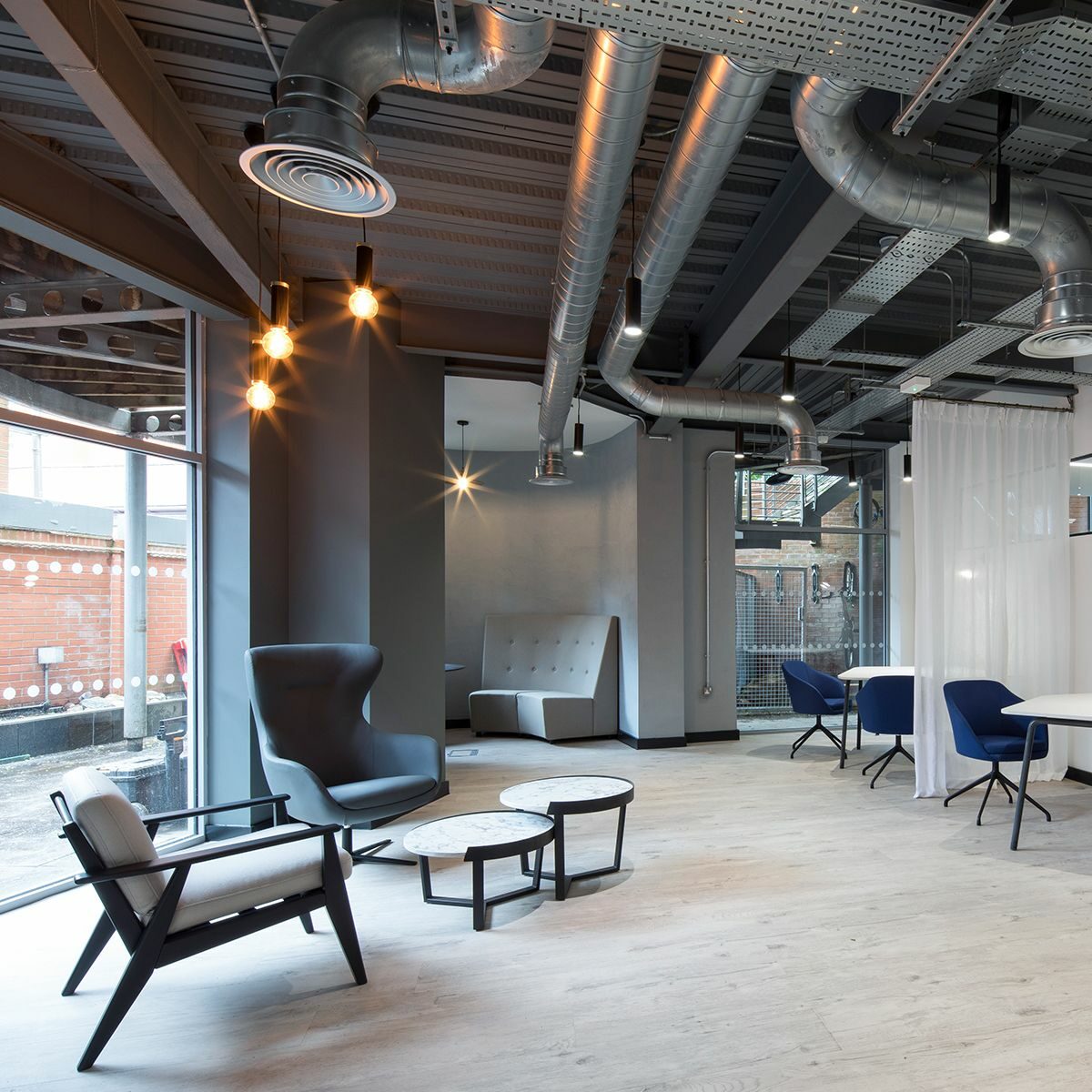 Frovi - Designers of distinctive furniture.